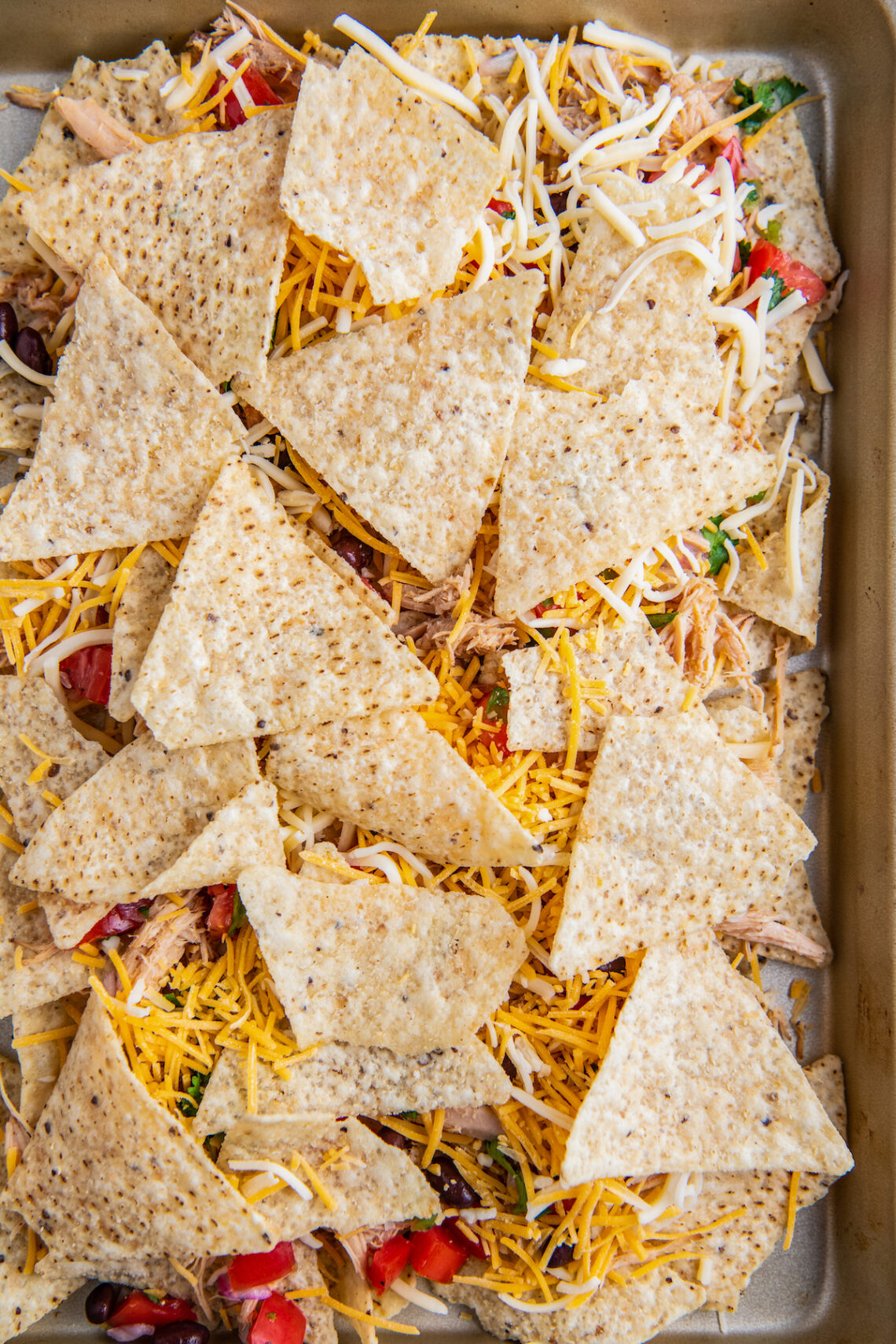 Easy Pulled Pork Nachos (Super Crispy!) | Easy Dinner Ideas