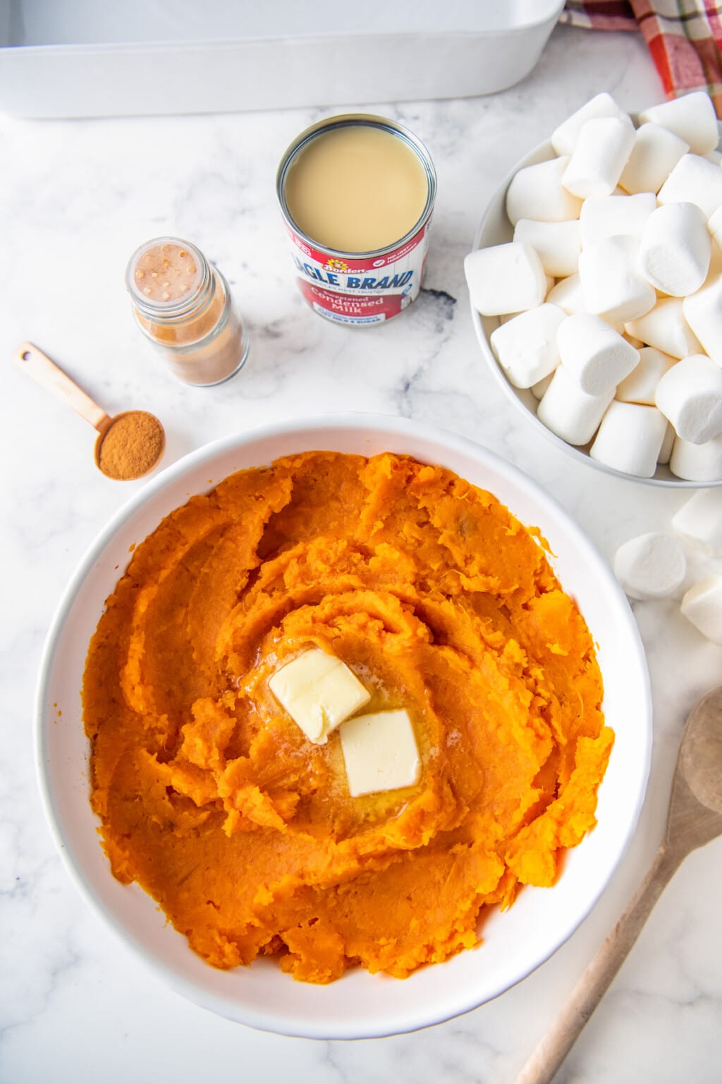 Sweet Potato Casserole with Marshmallows | Easy Dinner Ideas