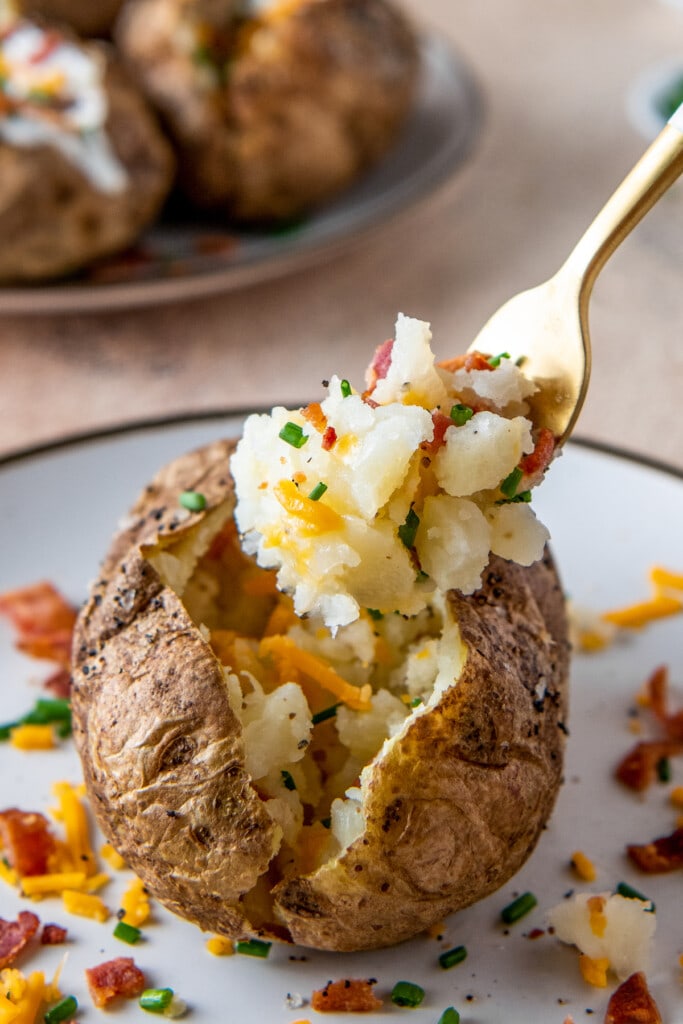 Air Fryer Baked Potato | Easy Dinner Ideas
