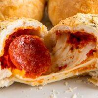 Pepperoni Pizza Bombs | Easy Dinner Ideas