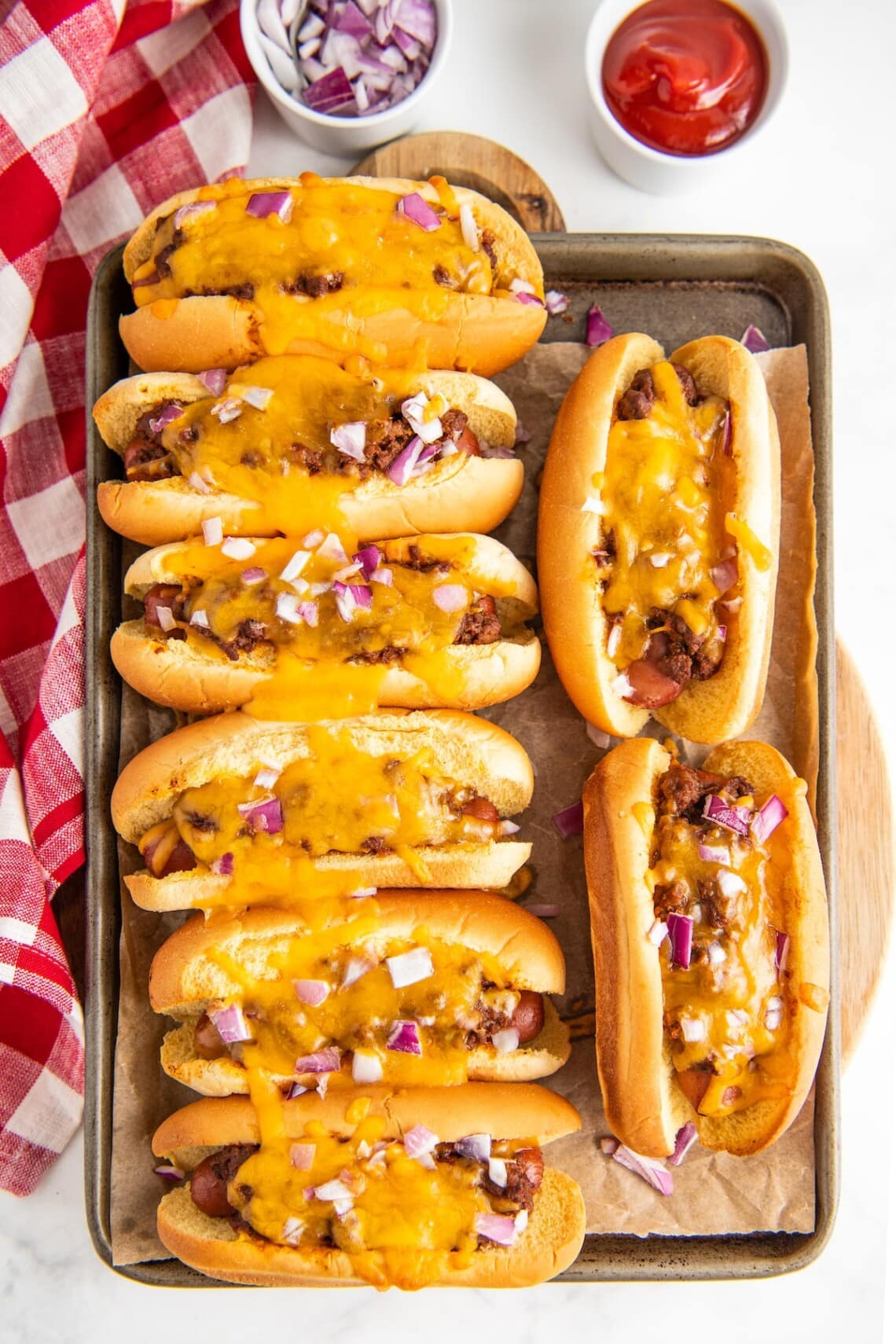 Cheesy Baked Chili Dogs | Easy Dinner Ideas