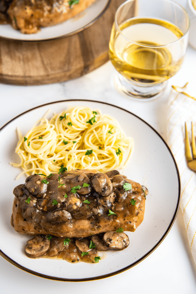 Crock Pot Chicken Marsala | Easy Dinner Ideas