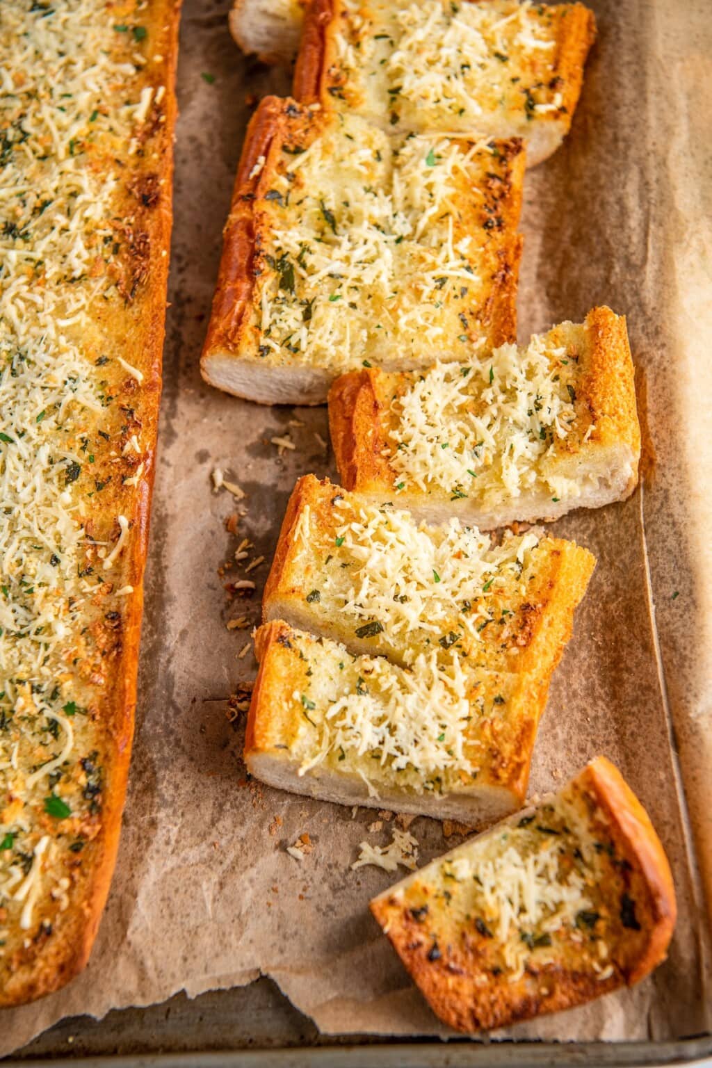 Easy Homemade Garlic Bread Recipe | Easy Dinner Ideas