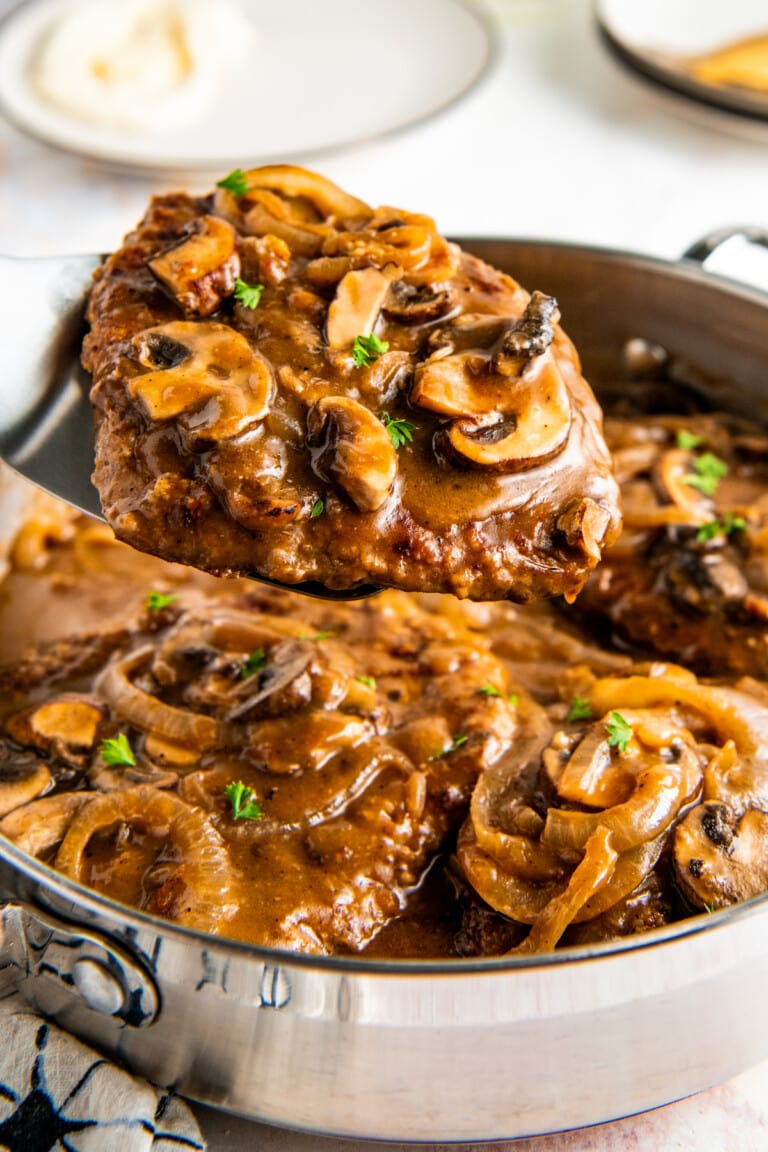 Best Smothered Cube Steak Recipe | Easy Dinner Ideas