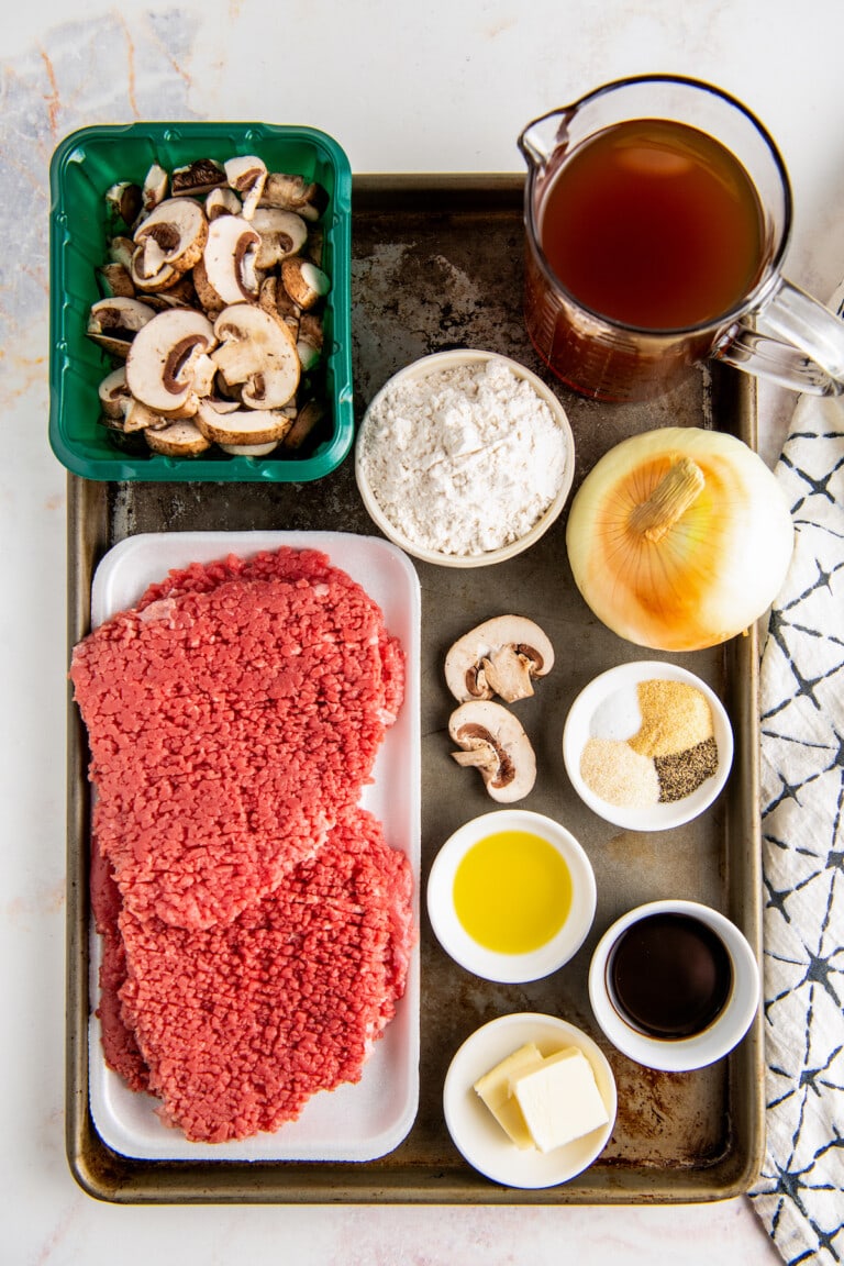 Best Smothered Cube Steak Recipe | Easy Dinner Ideas