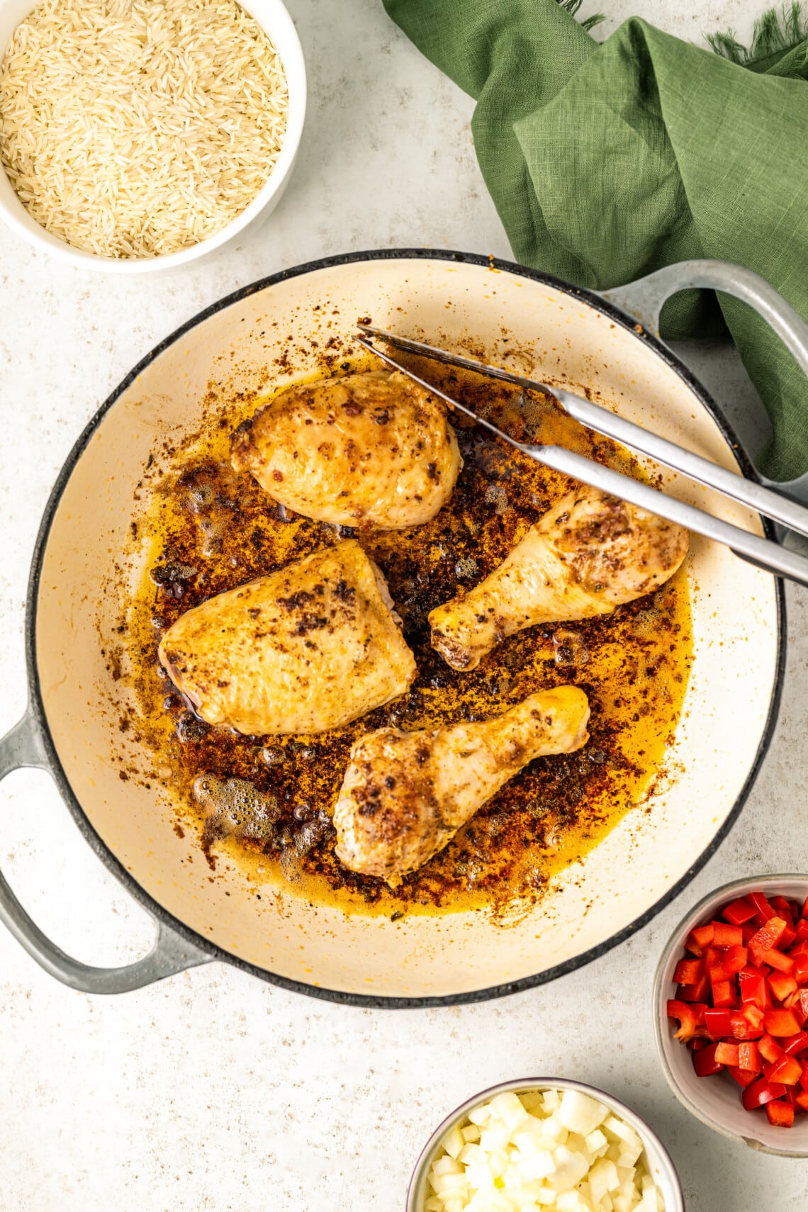 Arroz con Pollo (Spanish Chicken and Rice) | Easy Dinner Ideas