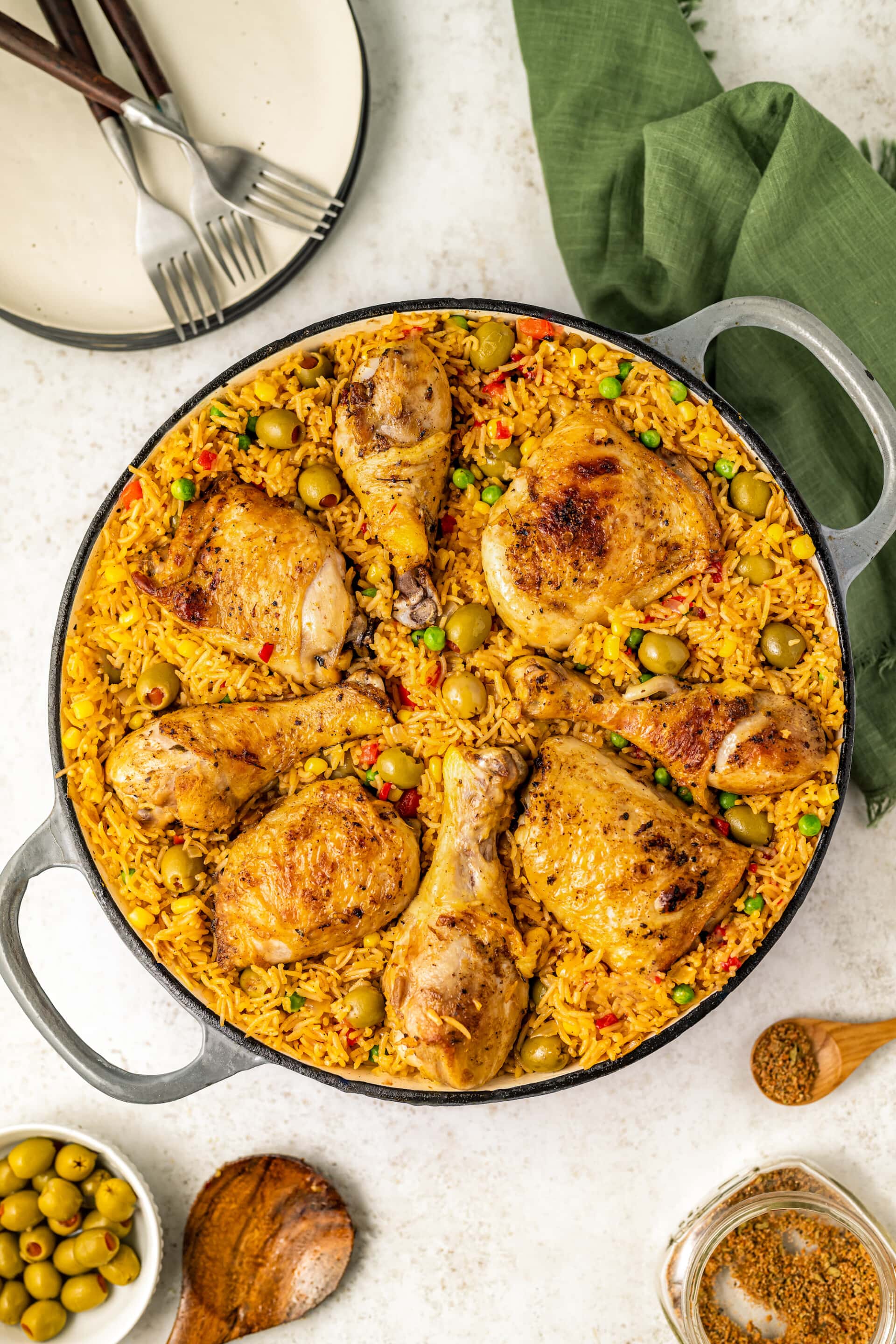 Arroz con Pollo (Spanish Chicken and Rice) | Easy Dinner Ideas
