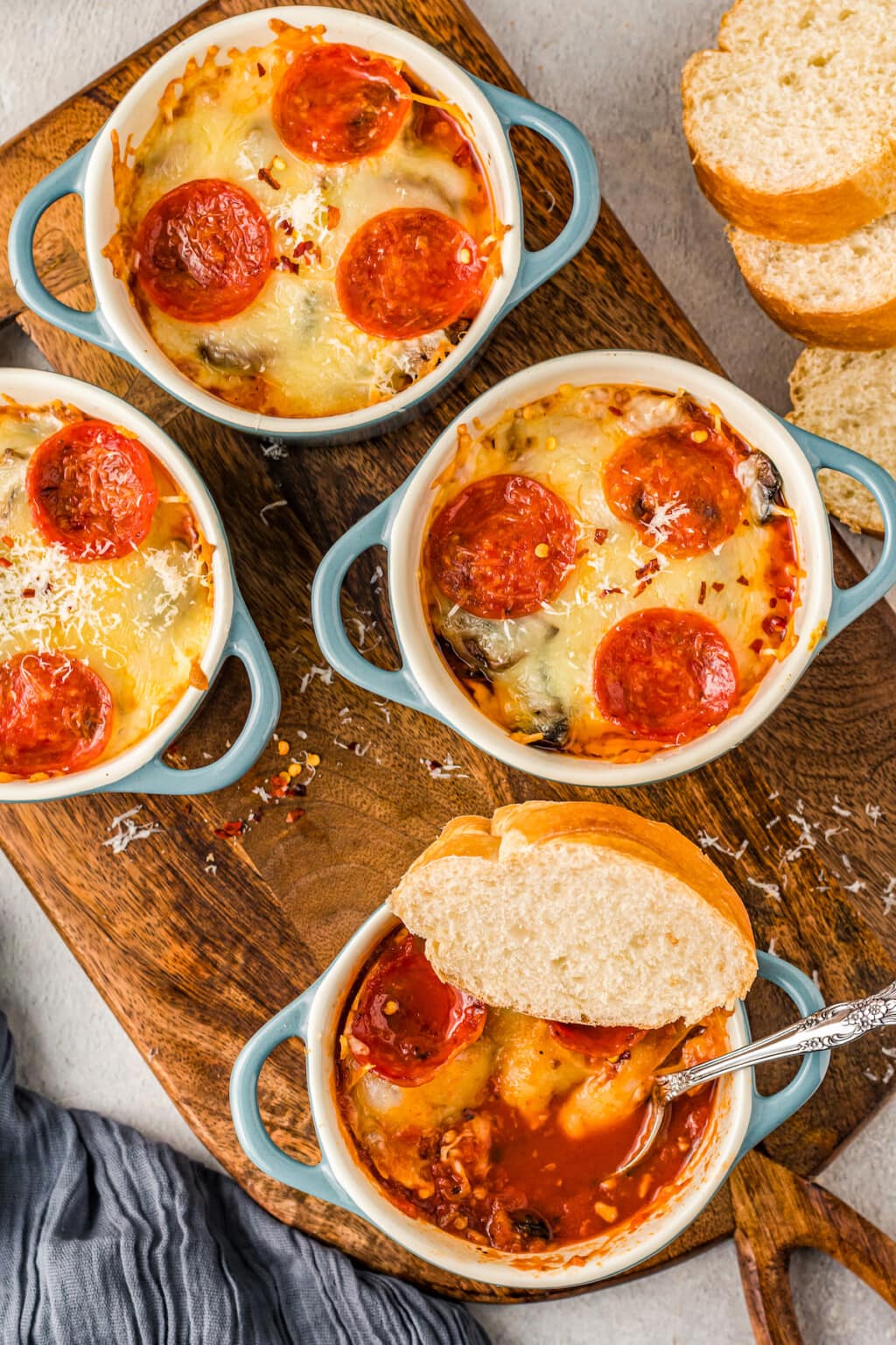 Easy No-Crust Pizza Bowl Recipe | Easy Dinner Ideas