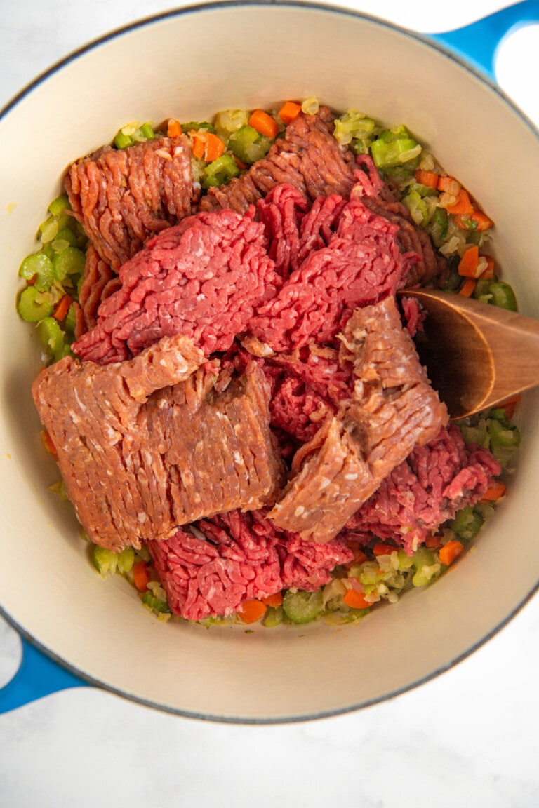 Homemade Ragu Sauce Recipe | Easy Dinner Ideas