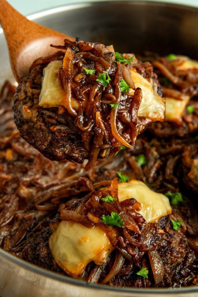 French Onion Cube Steak and Gravy | Easy Dinner Ideas