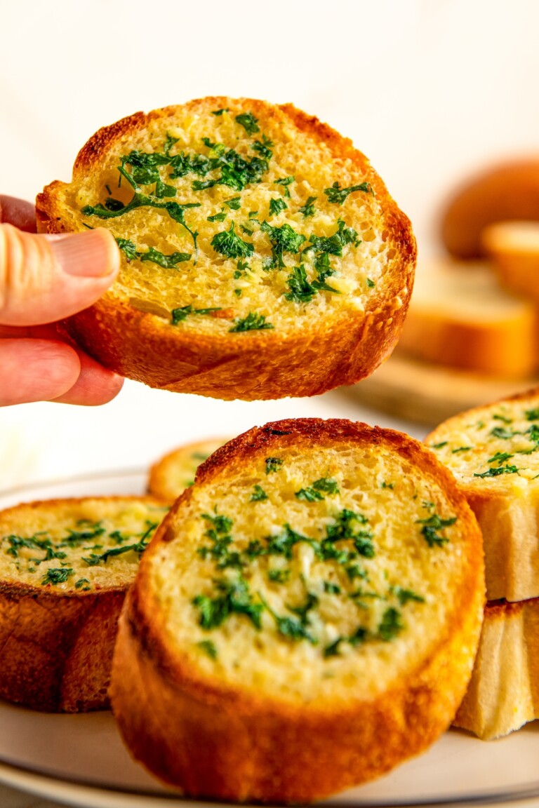 Garlic Butter Spread Recipe | Easy Dinner Ideas