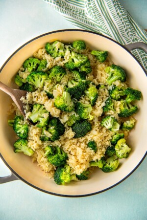 Stovetop Easy Broccoli Cheese Rice Recipe | Easy Dinner Ideas