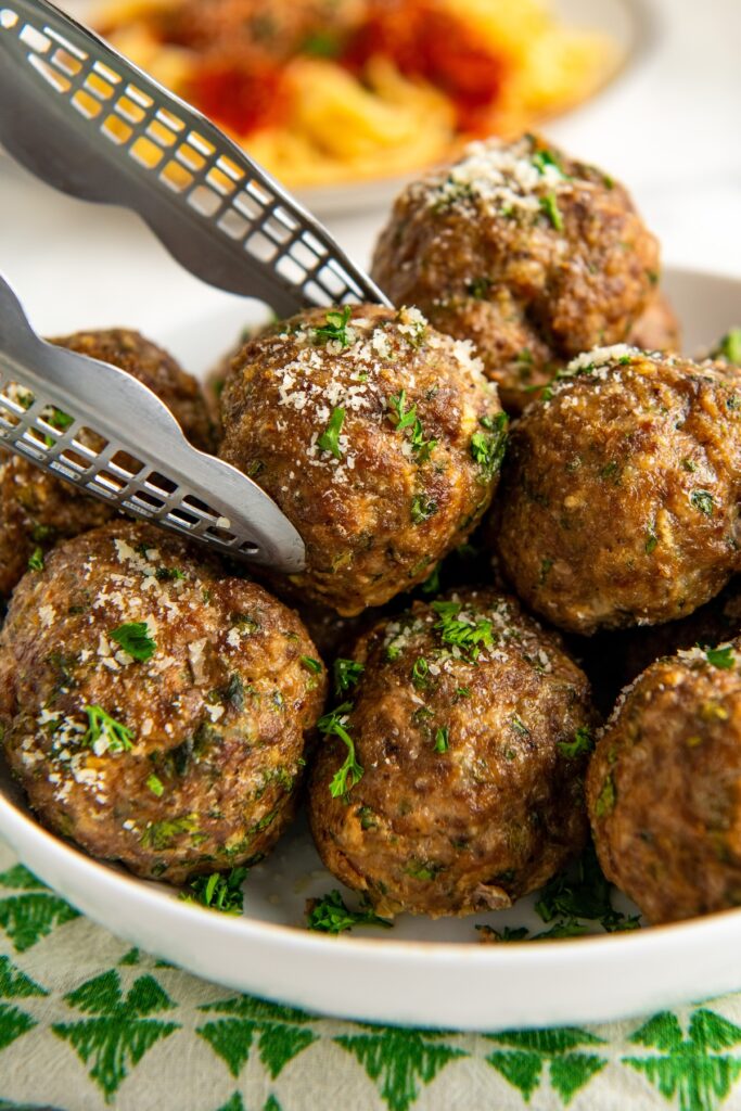 Easy Italian Meatball Recipe | Easy Dinner Ideas
